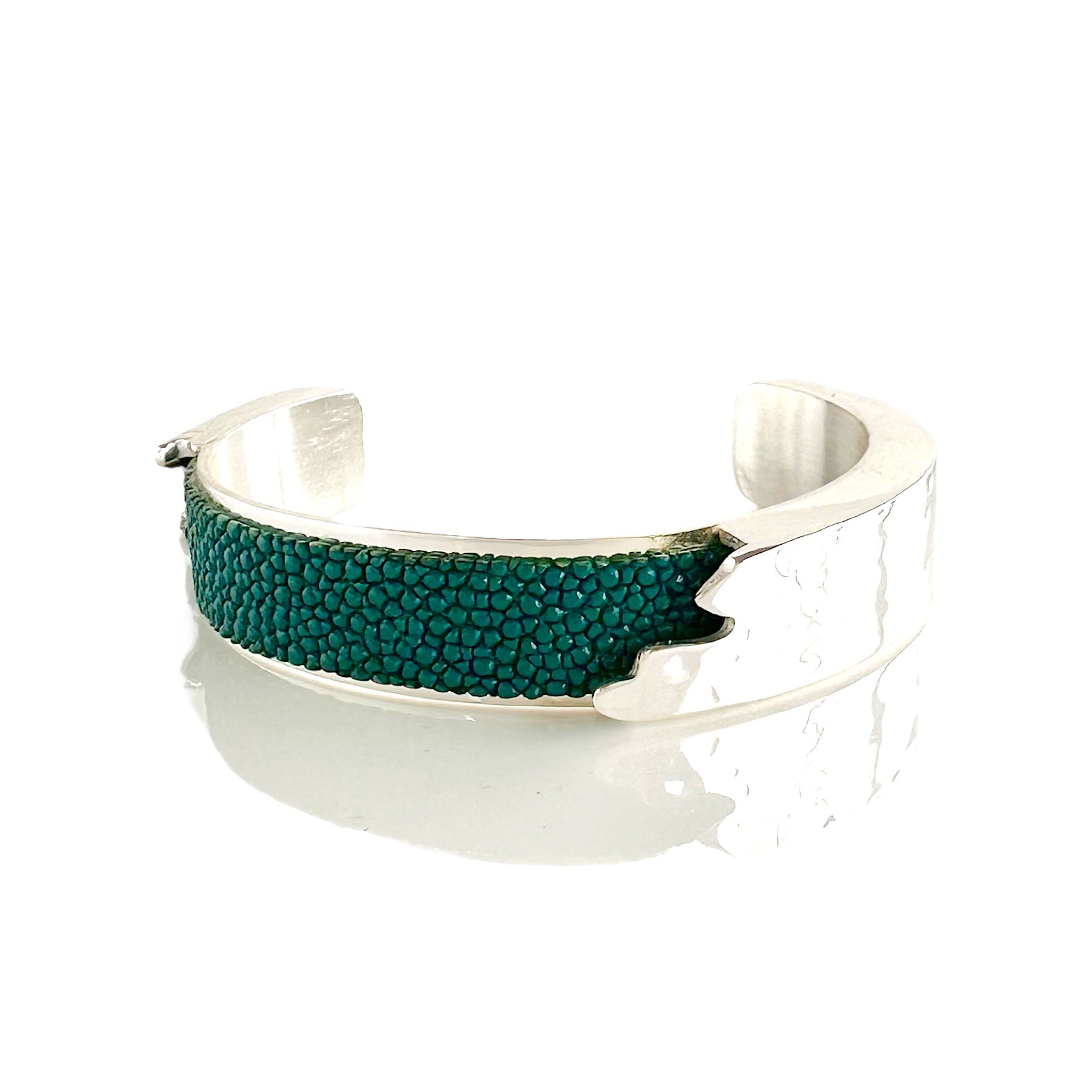 Dallas Stingray .5 Silver - Teal – Rustic Cuff