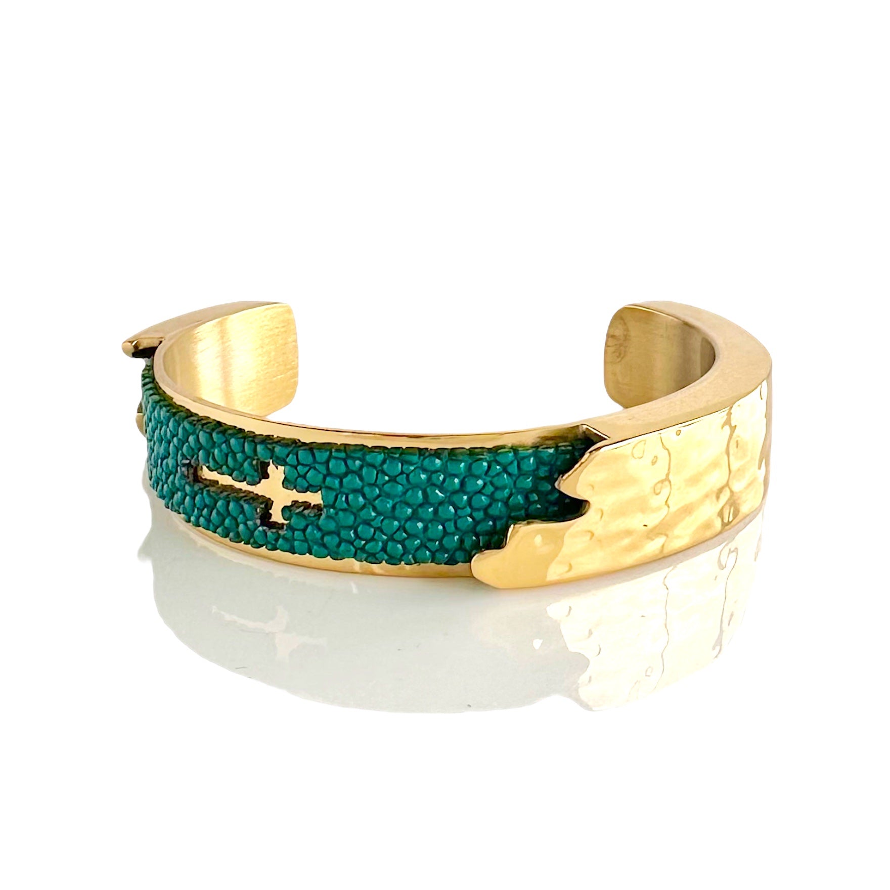 Dallas Stingray Cross .5 Gold - Teal – Rustic Cuff