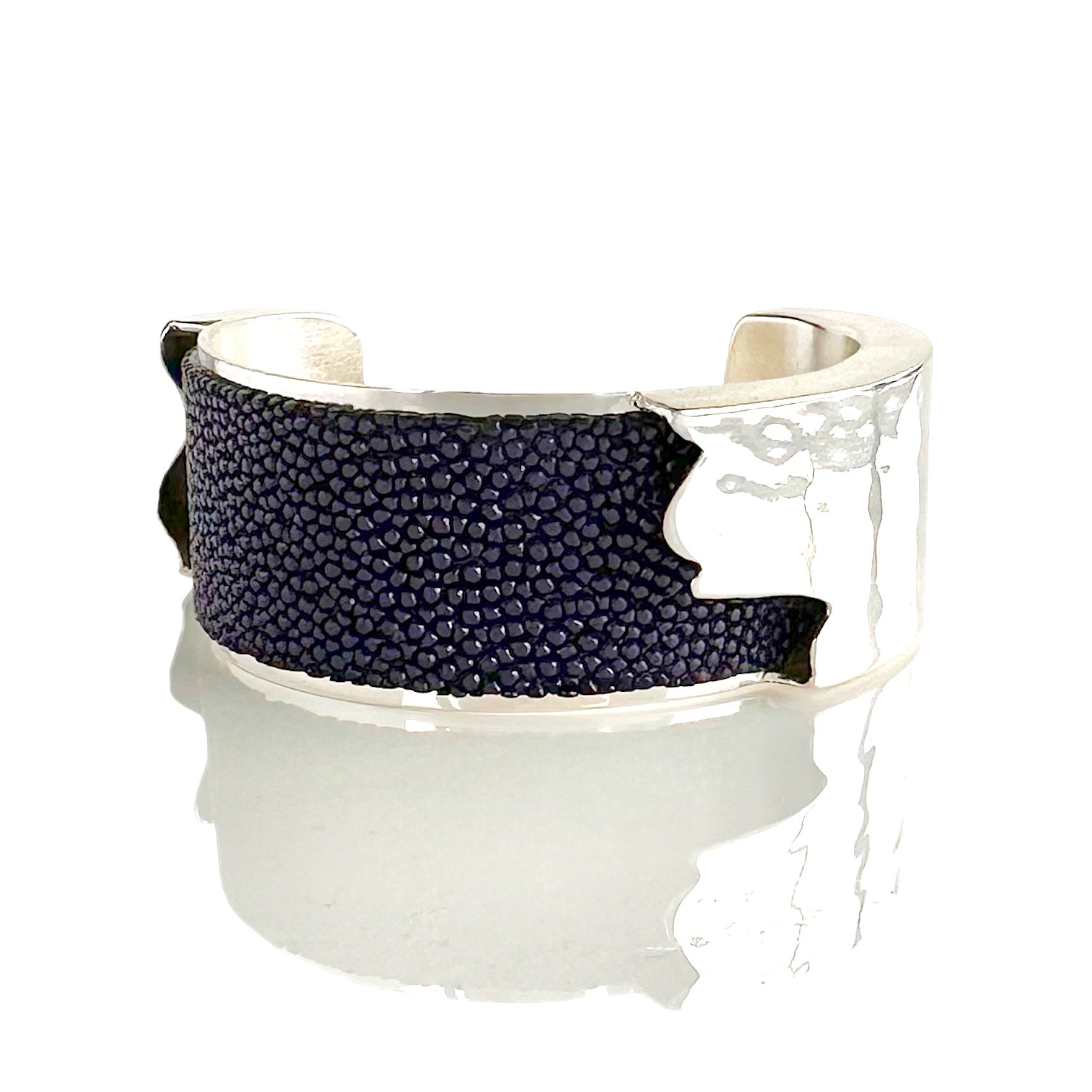 Dallas Stingray 1.0 Silver - Navy Blue – Rustic Cuff