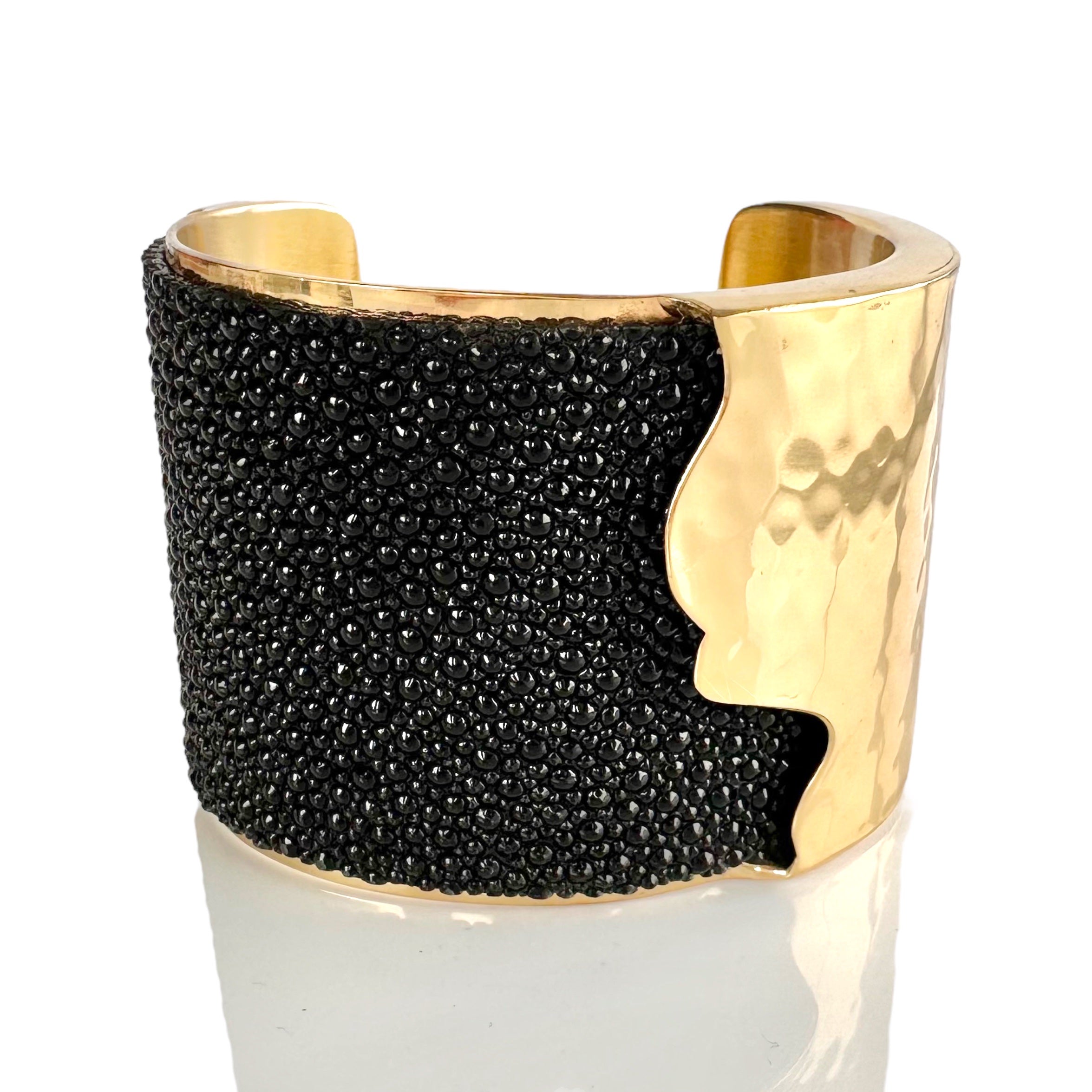 Dallas Stingray 2.0 Gold- Black – Rustic Cuff