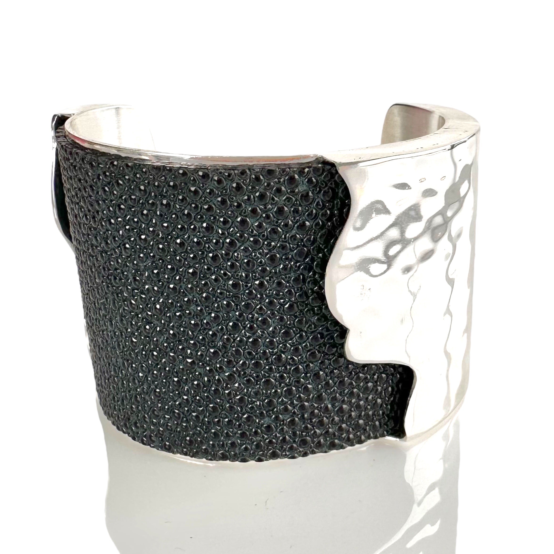 Dallas Stingray 2.0 Silver - Navy Blue – Rustic Cuff