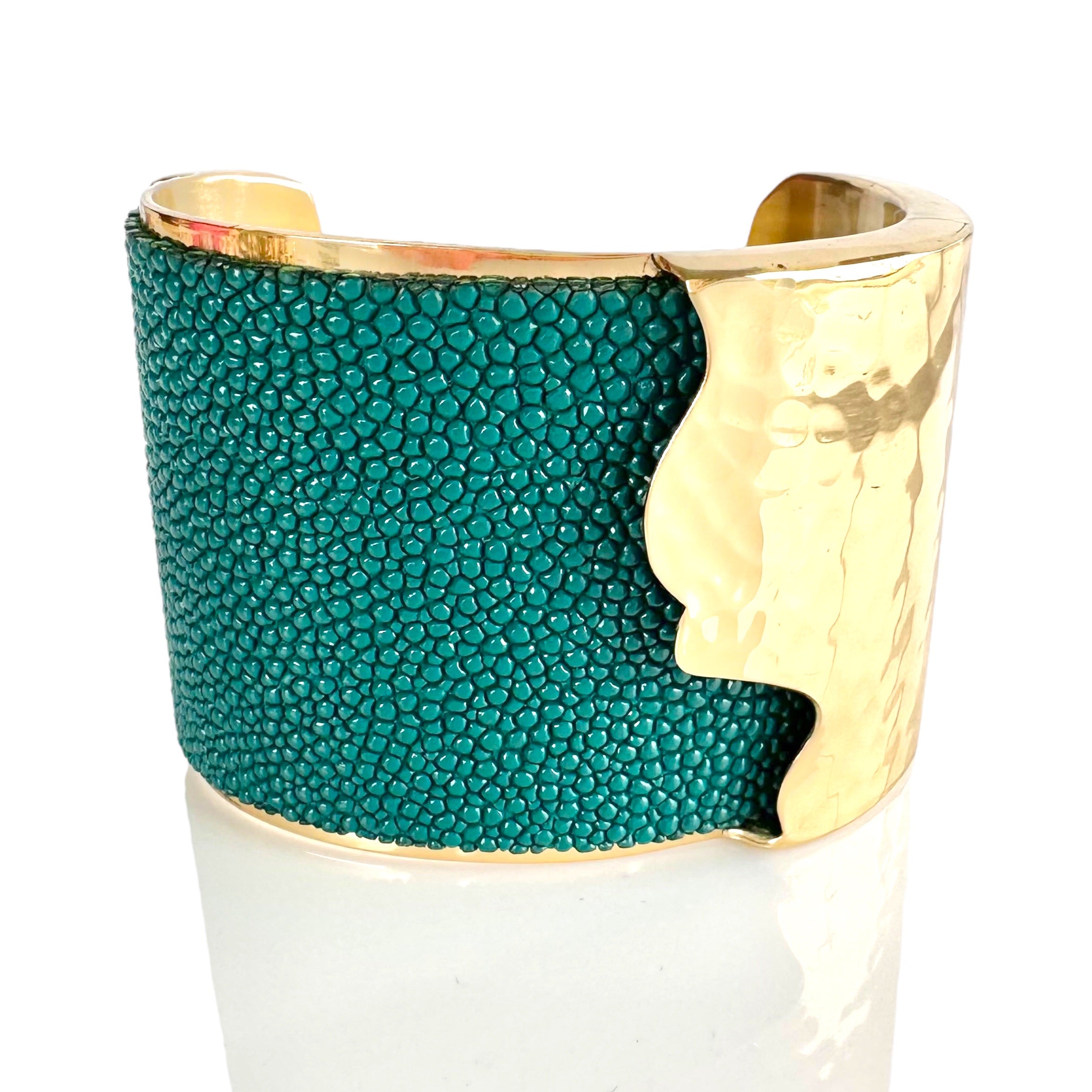 Dallas Stingray 2.0 Gold- Teal – Rustic Cuff